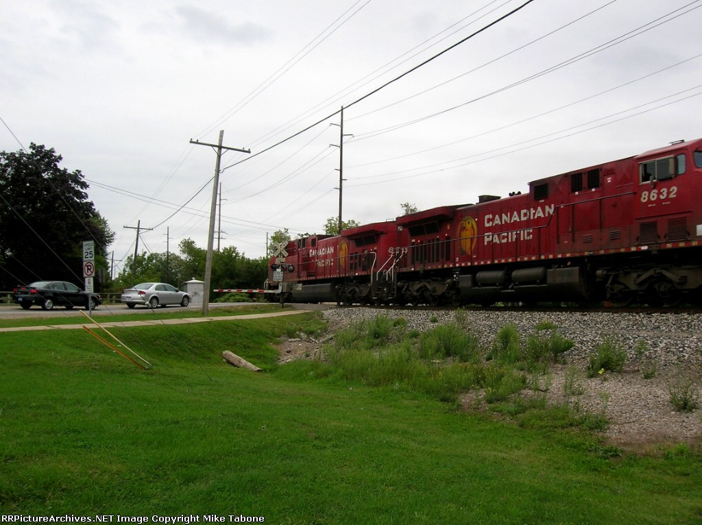 X500-09 on Pontiac Trail